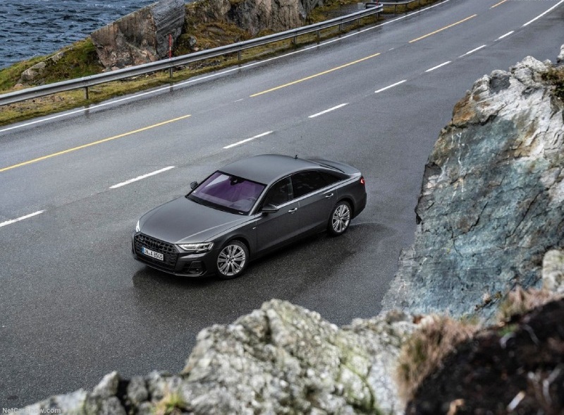 StriveME - الرفاهية المطلقة: كل ما تريد ان تعرفه عن اودي A8